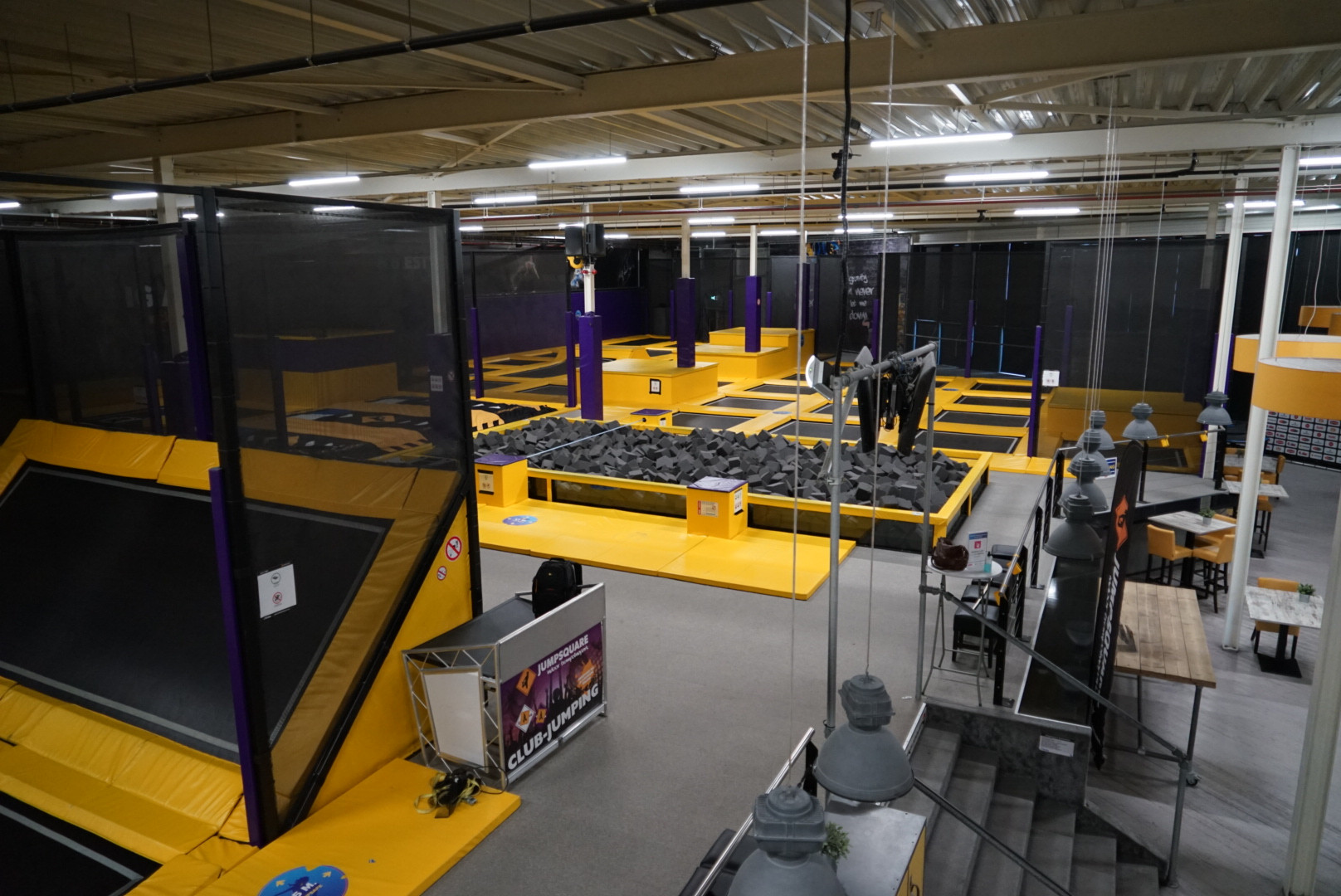 Jumpsquare Amsterdam-Oost wordt Trampoline Park You Jump Amsterdam-Oost ...