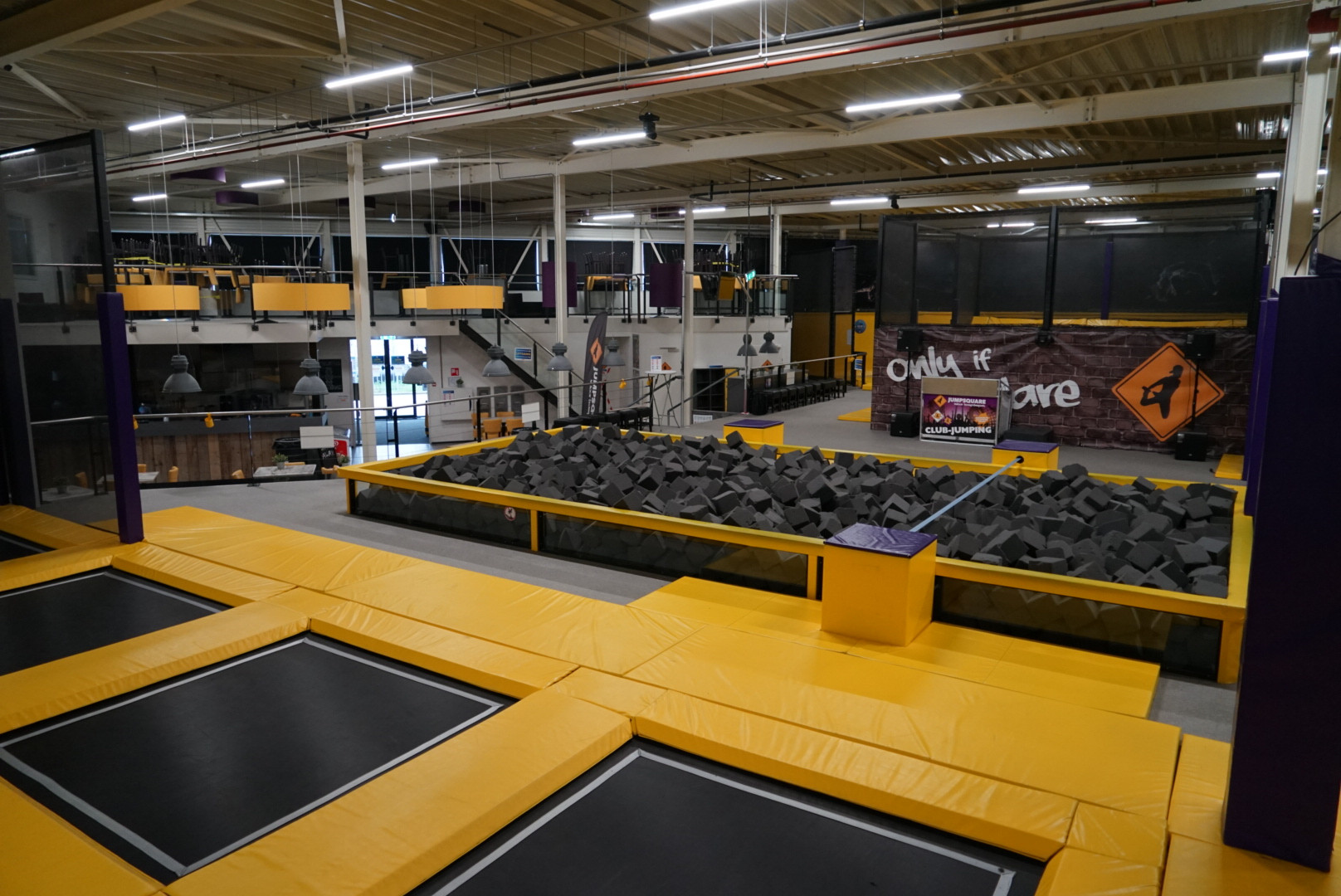 Jumpsquare Amsterdam-Oost wordt Trampoline Park You Jump Amsterdam-Oost